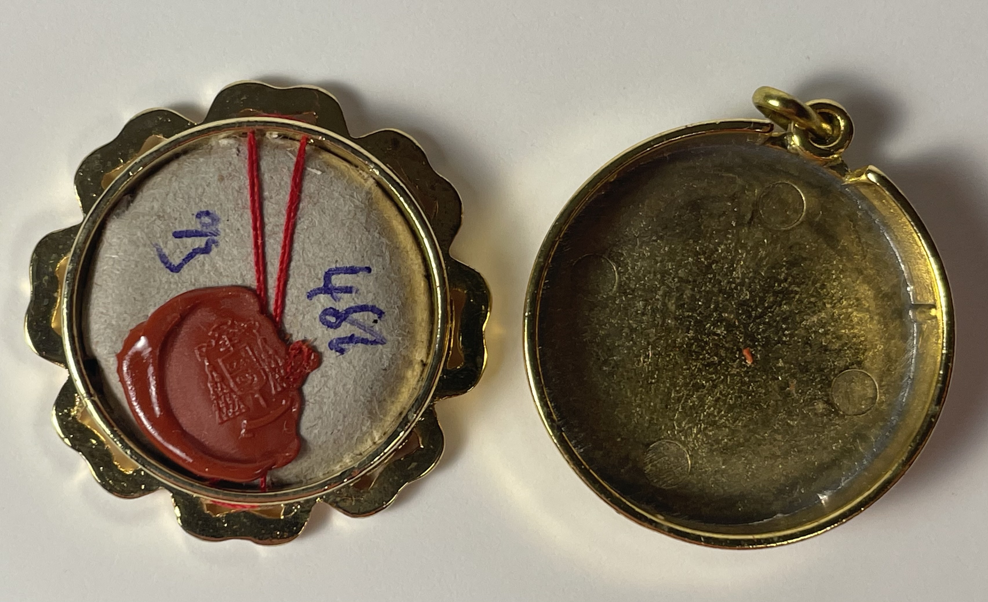 Russian Store - 1993 Vatican documented reliquary theca with relics of ...